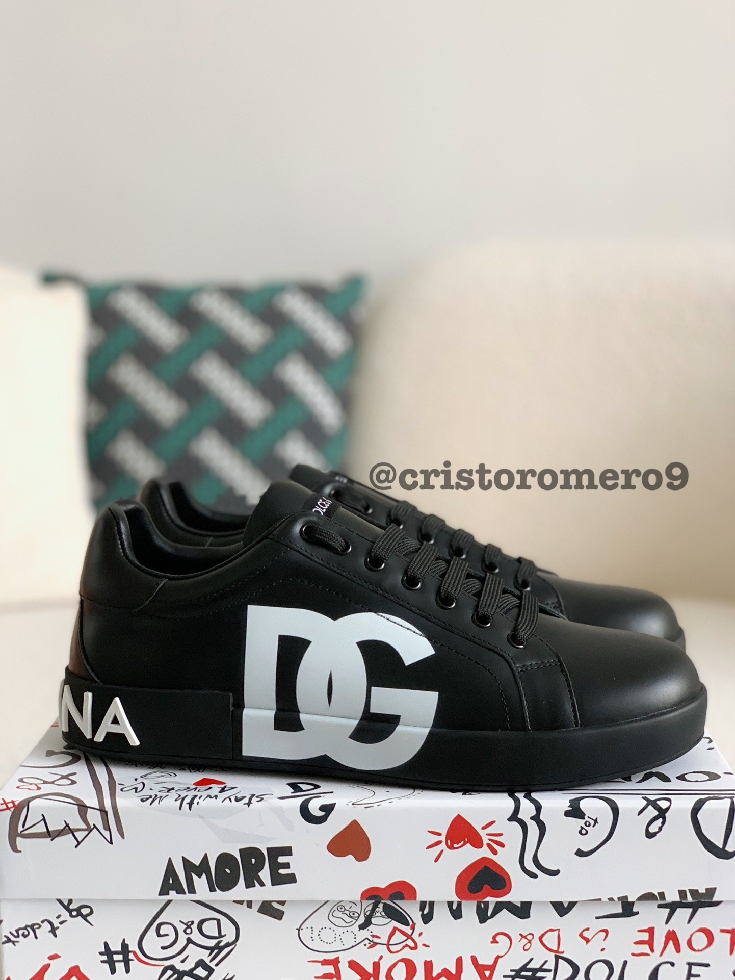 D&G ‘logo’ – Vibra Sneakers